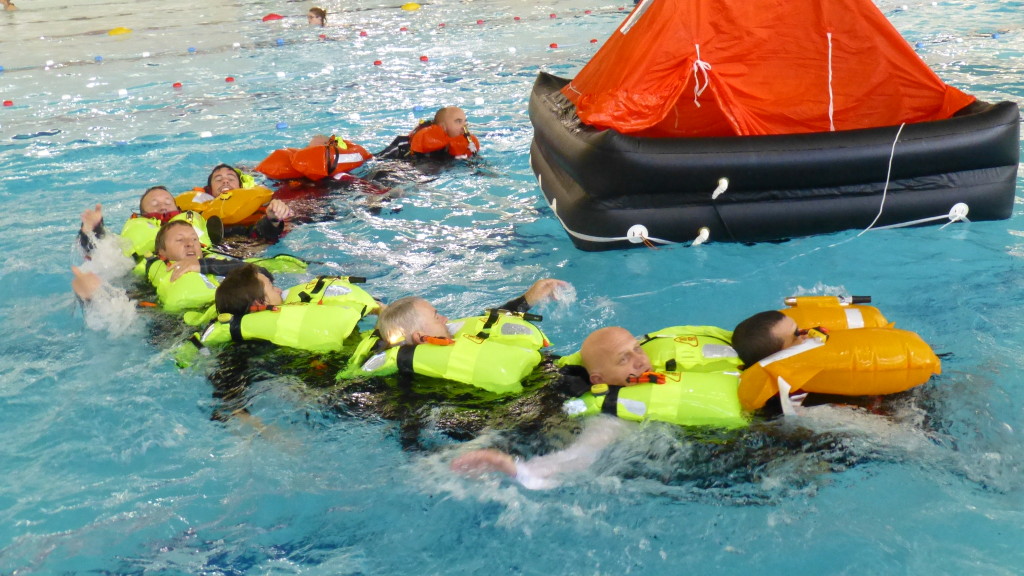 NaviClass - STCW Personal Survival Techniques A-VI/1-1